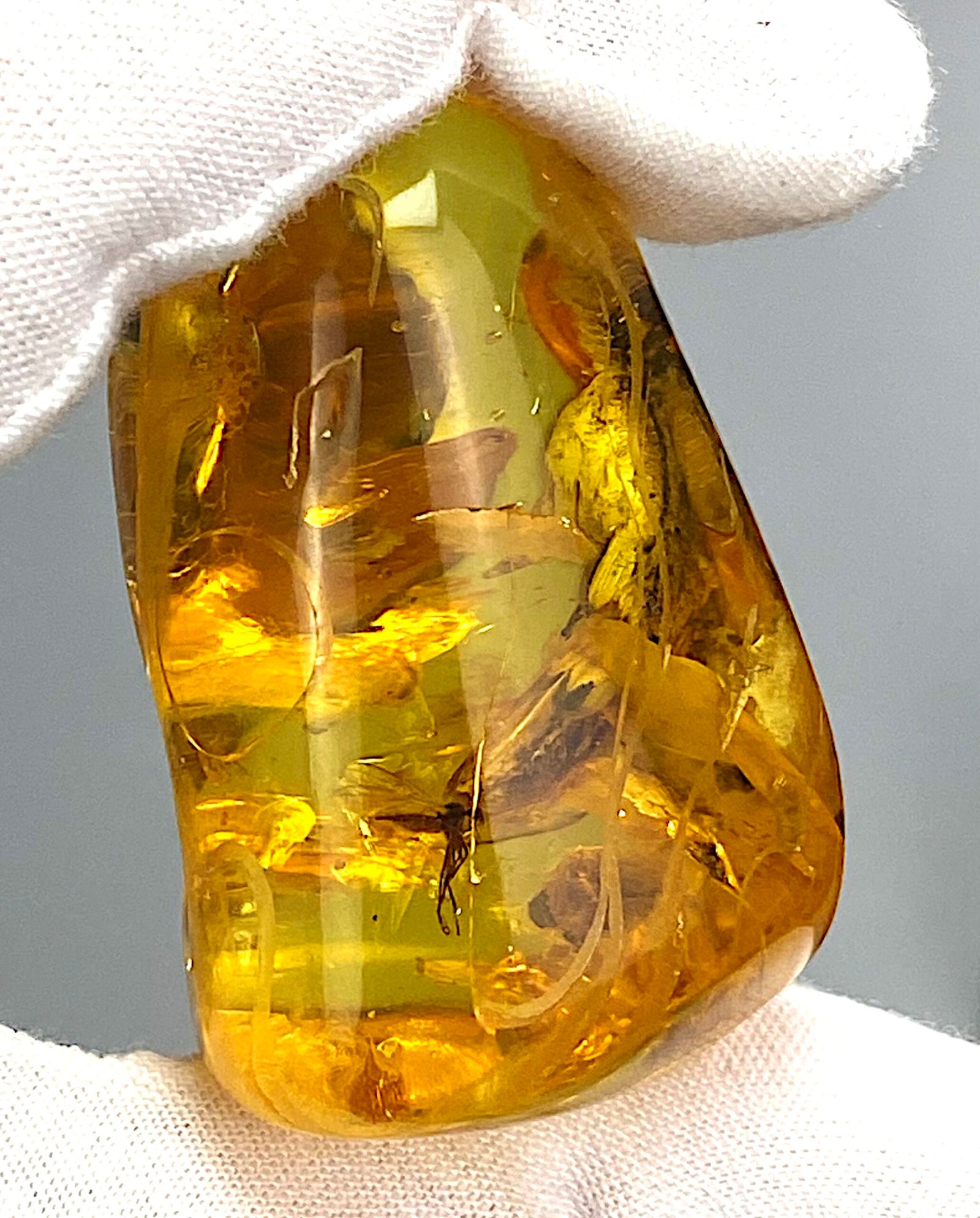 SUPER RARE EXCLUSIVE NATURAL FOSSIL AMBER STONE 3 INSECTS 26 GR ...